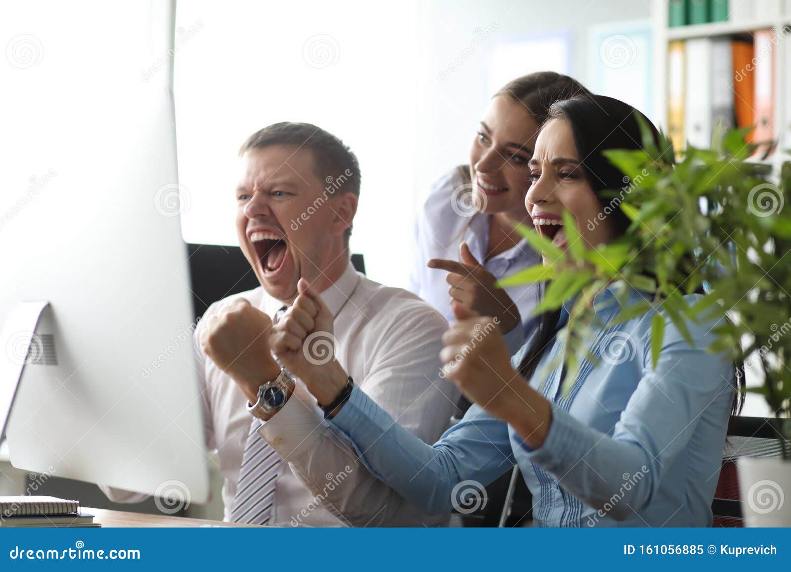 Group People in Office Correctly Solved Problem Stock Image - Image of ...