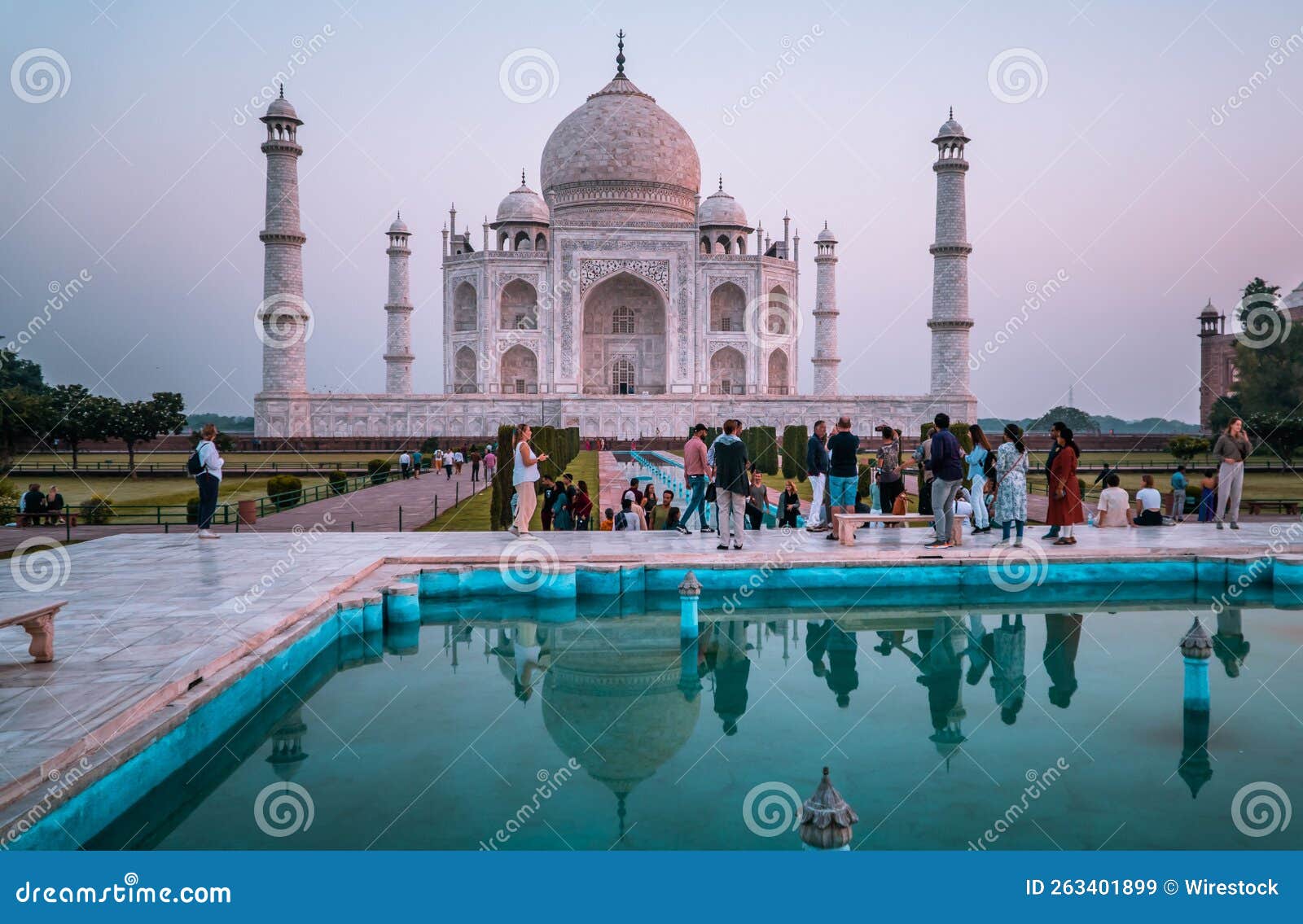 Group of People at the Taj Mahal at Sunrise in Agra, India Editorial ...