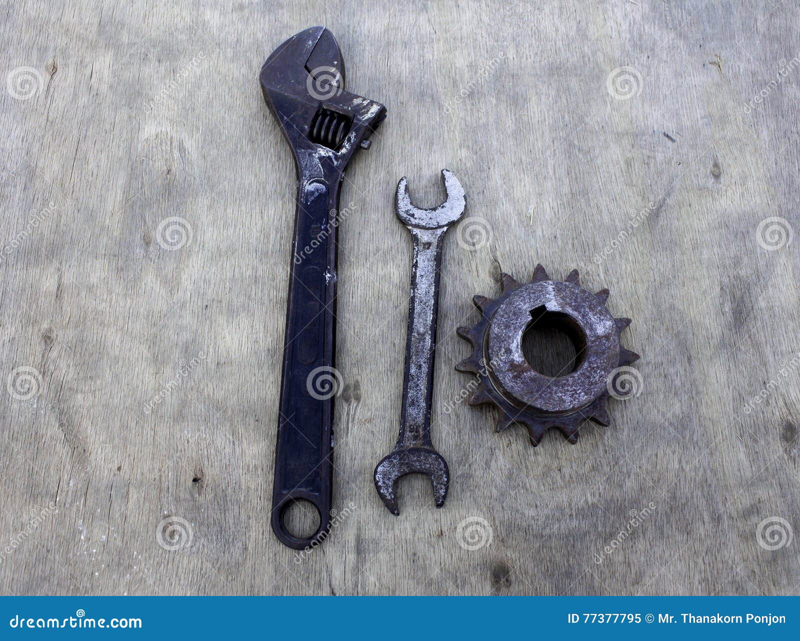 Group of Rusty Transmission Gears Stock Image - Image of garage ...