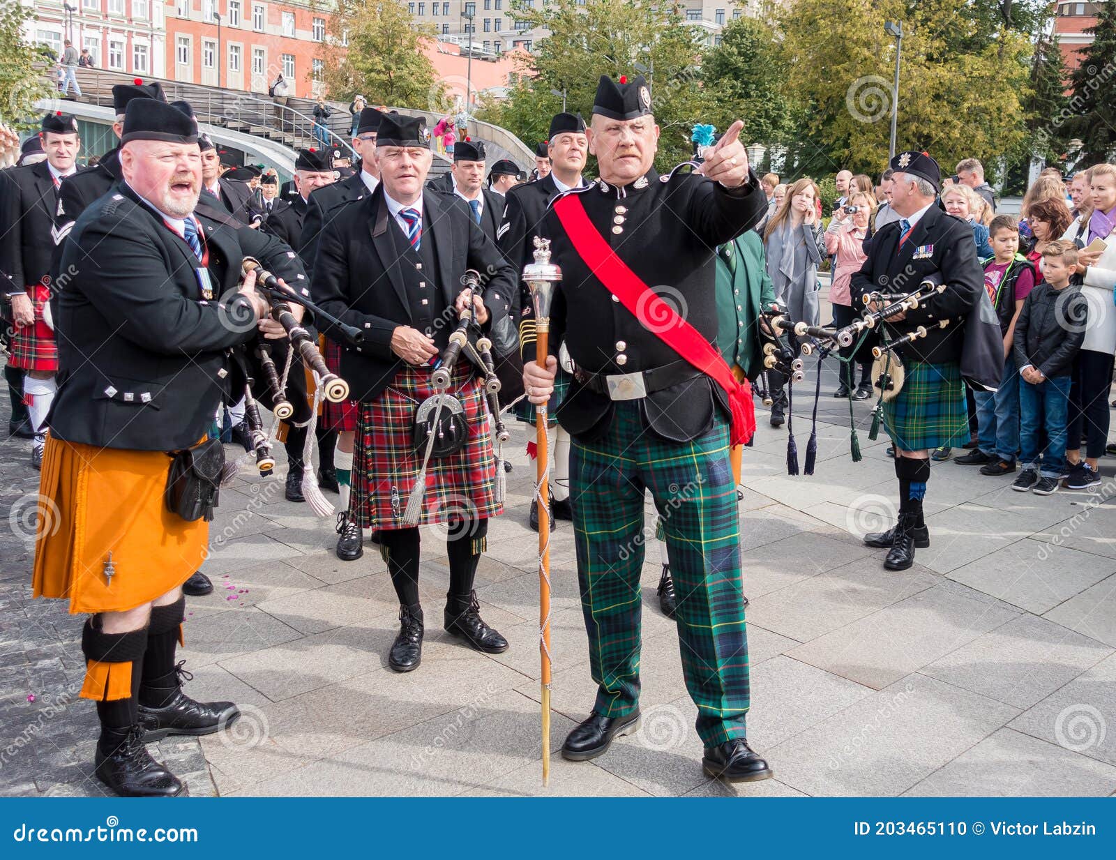 A Group of Scottish Pipers Preparing for the Parade Editorial Image ...