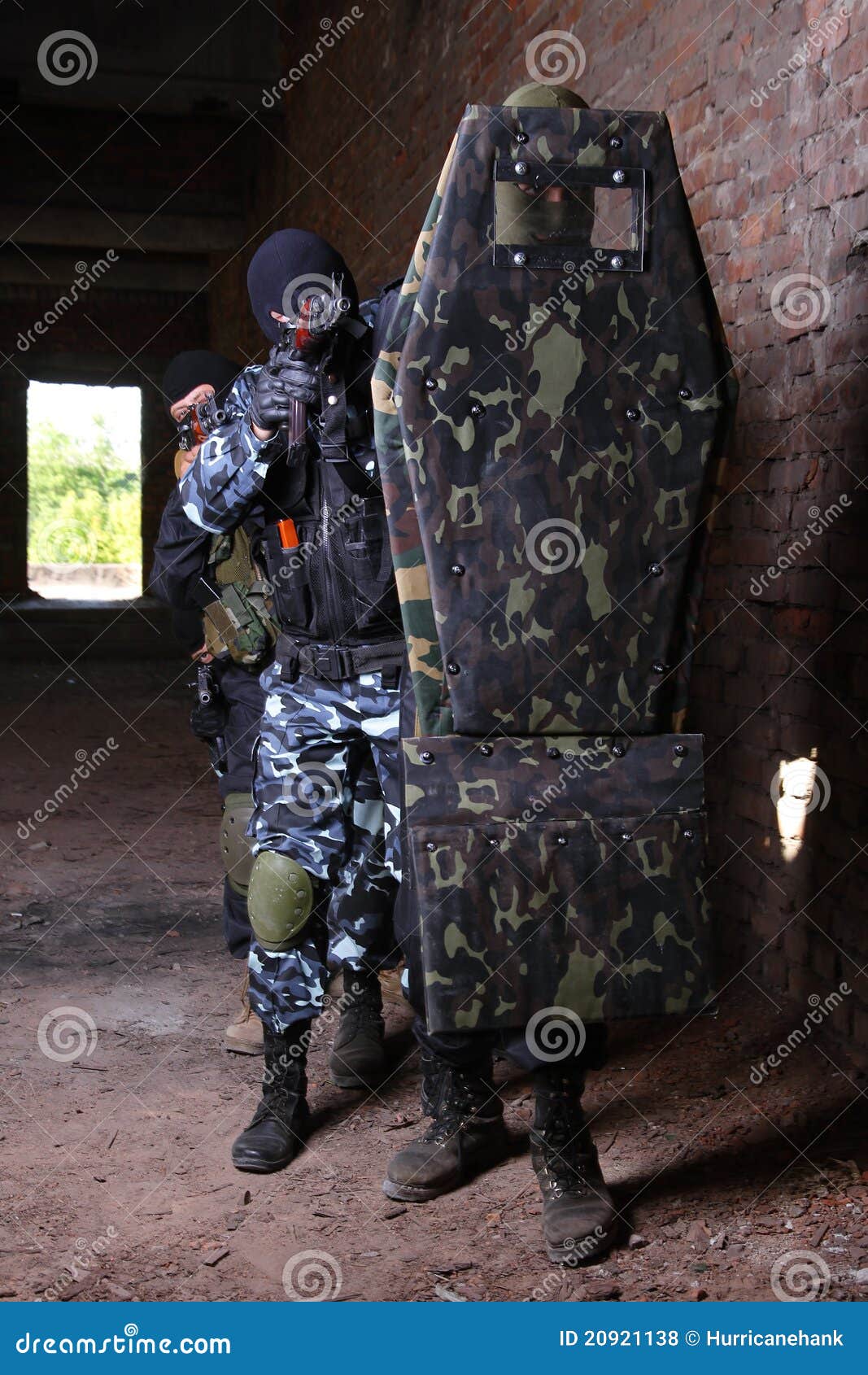 Group of Soldier Moving Behind Tactical Shield Stock Photo - Image of ...