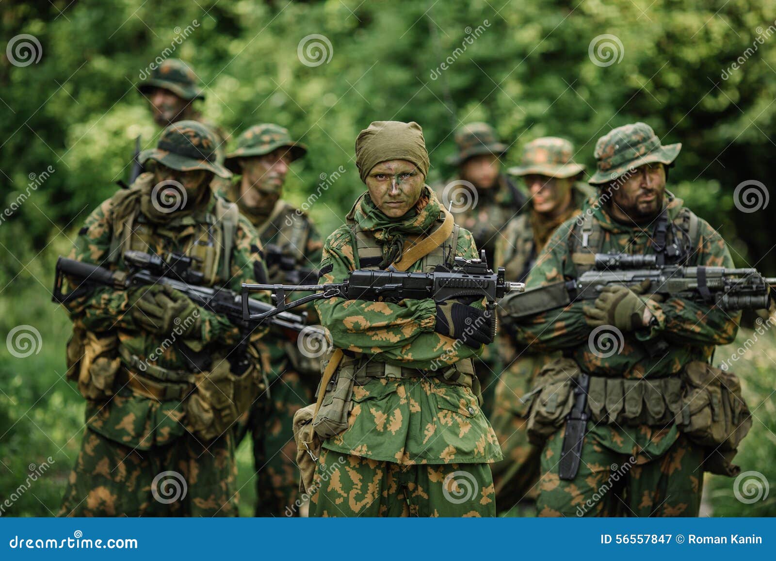 Group of Soldiers Special Forces during the Raid in the Forest Stock ...