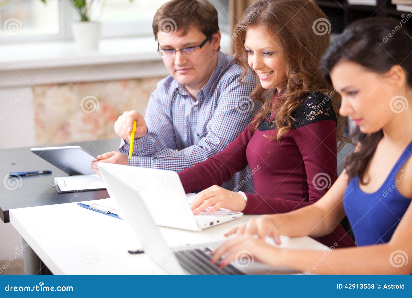 Group of Students in Computer Lab Stock Photo - Image of trainee ...