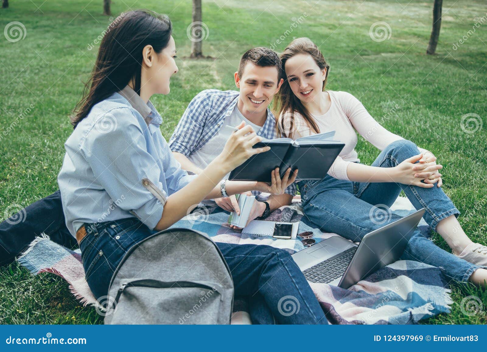 Group of Students Sharing with the Ideas on the Campus Lawn Stock Image ...
