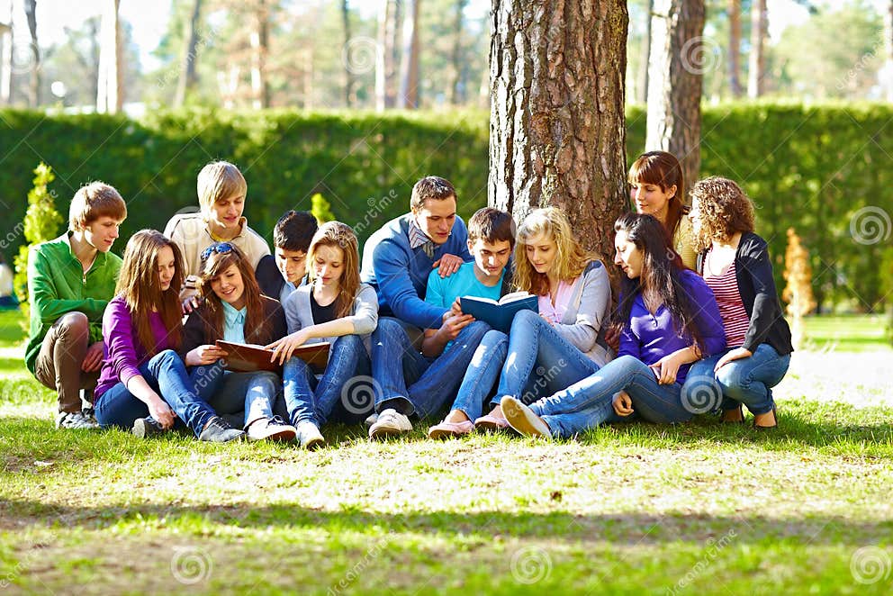 Group of Students Under the Tree Stock Image - Image of school, casual ...