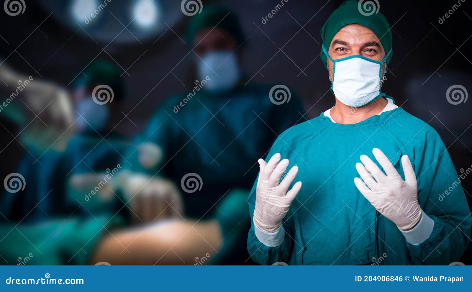 Group and Teamwork of Surgeons in the Hospital Operating Room Stock ... Group and Teamwork of Surgeons in the Hospital Operating Room Stock ...