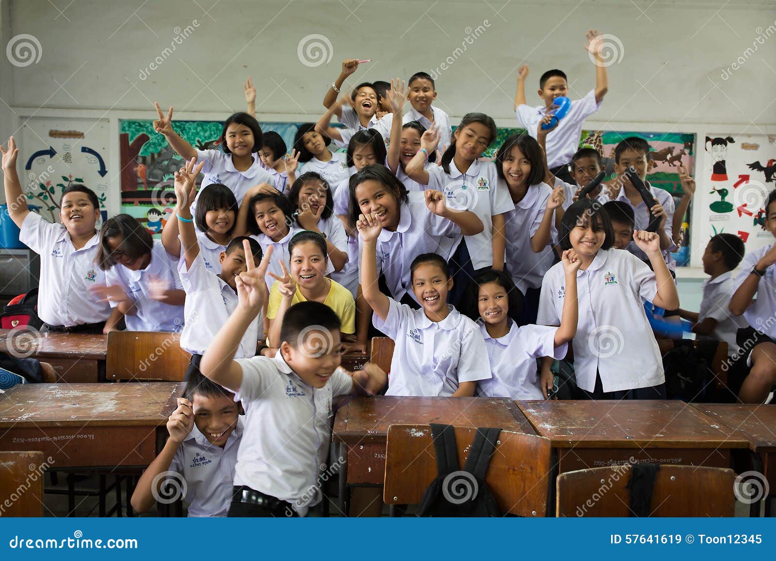 Group of Thai Students in the Classroom Editorial Stock Image - Image ...