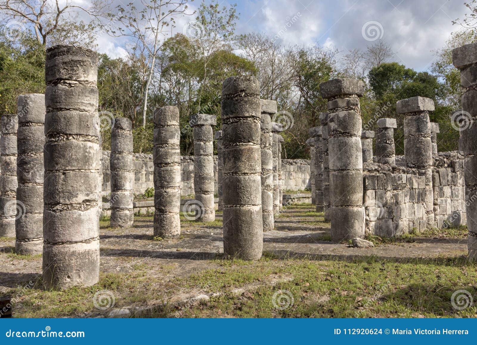 Thousand Columns at Chichen Itza Stock Photo - Image of itza, ruin ...