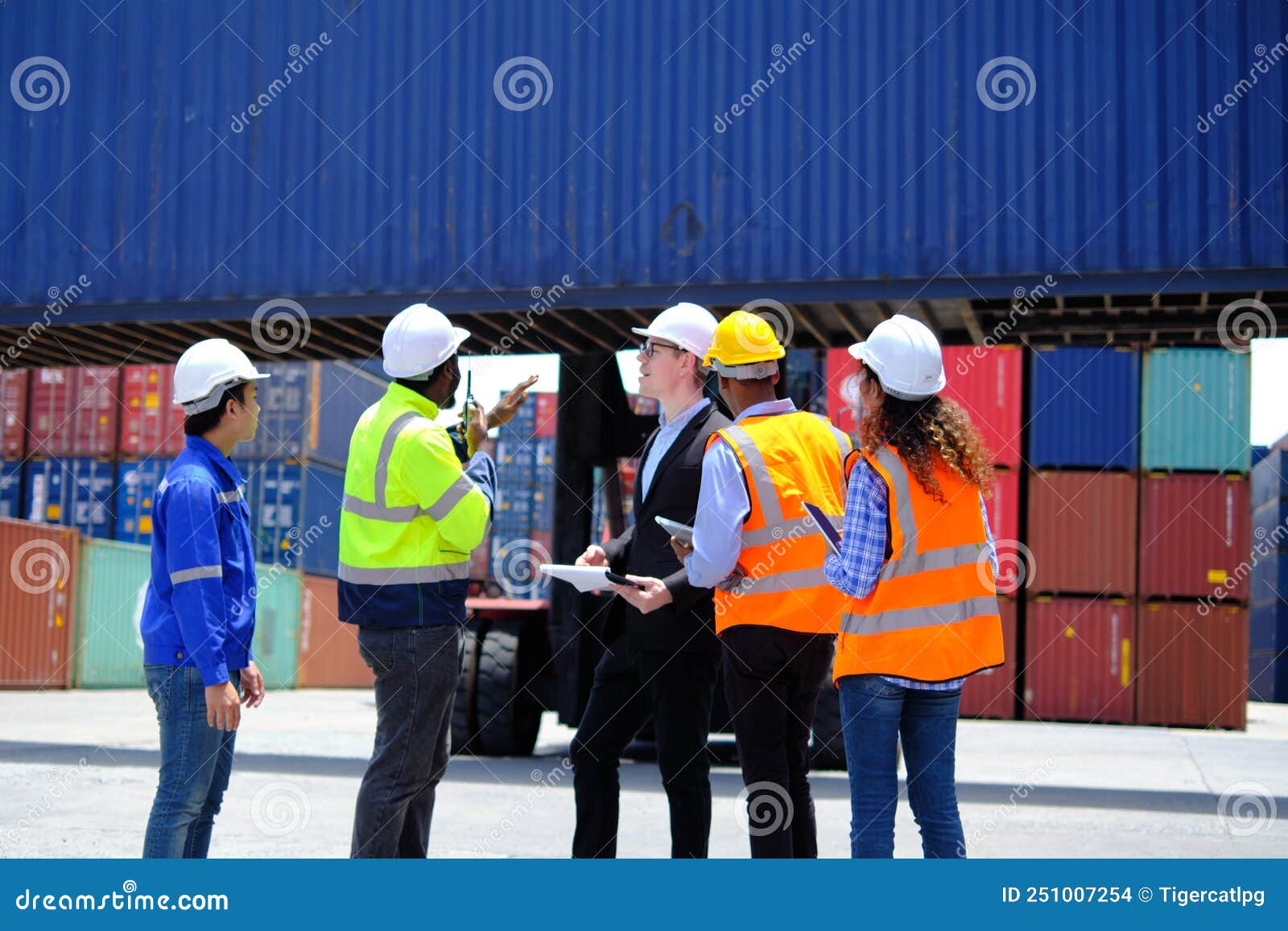 Group of Workers Teamwork at Logistics Terminal, Cargo Transportation ...