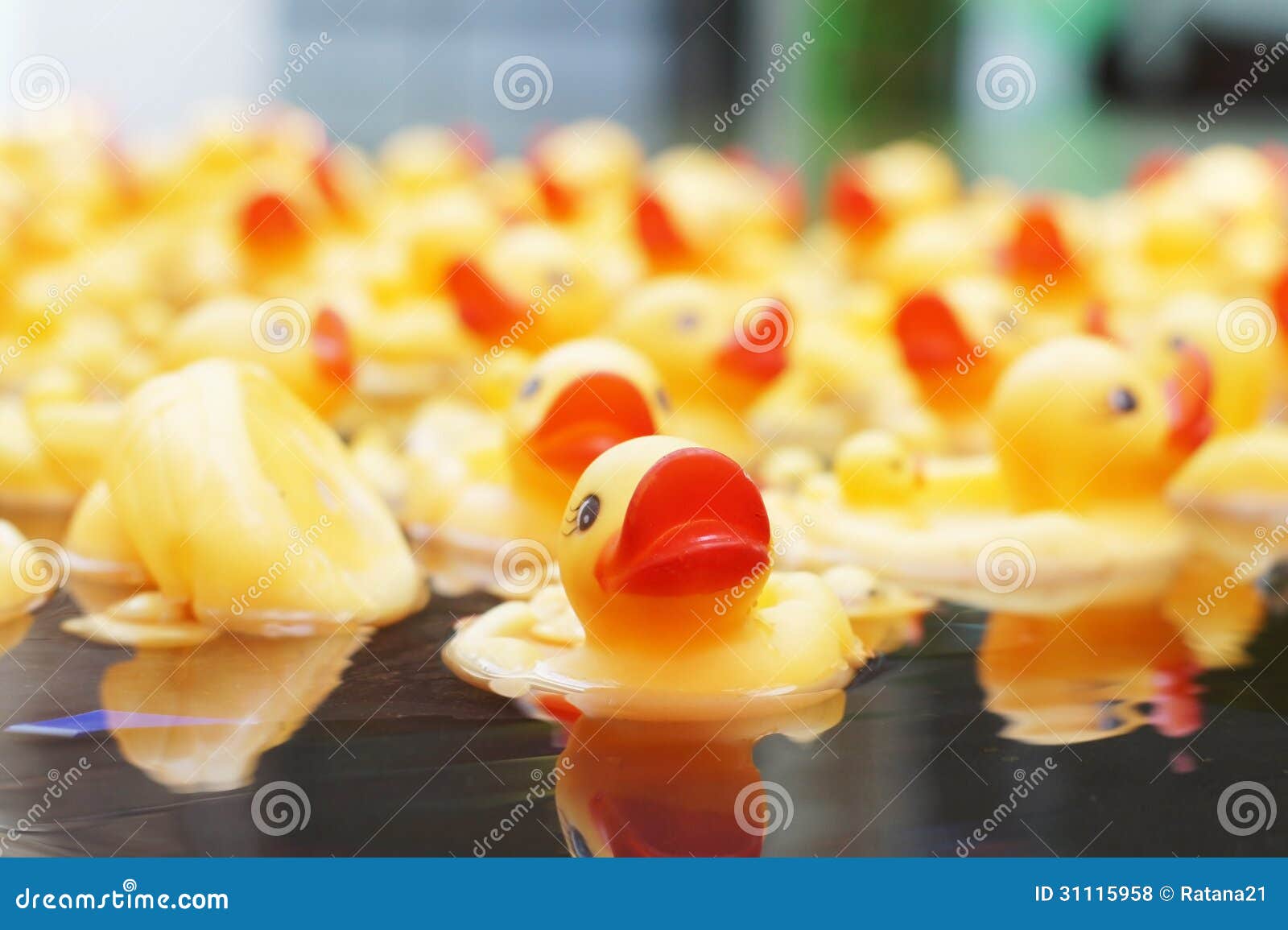 Group of Yellow Rubber Ducks Stock Photo - Image of happy, snack: 31115958