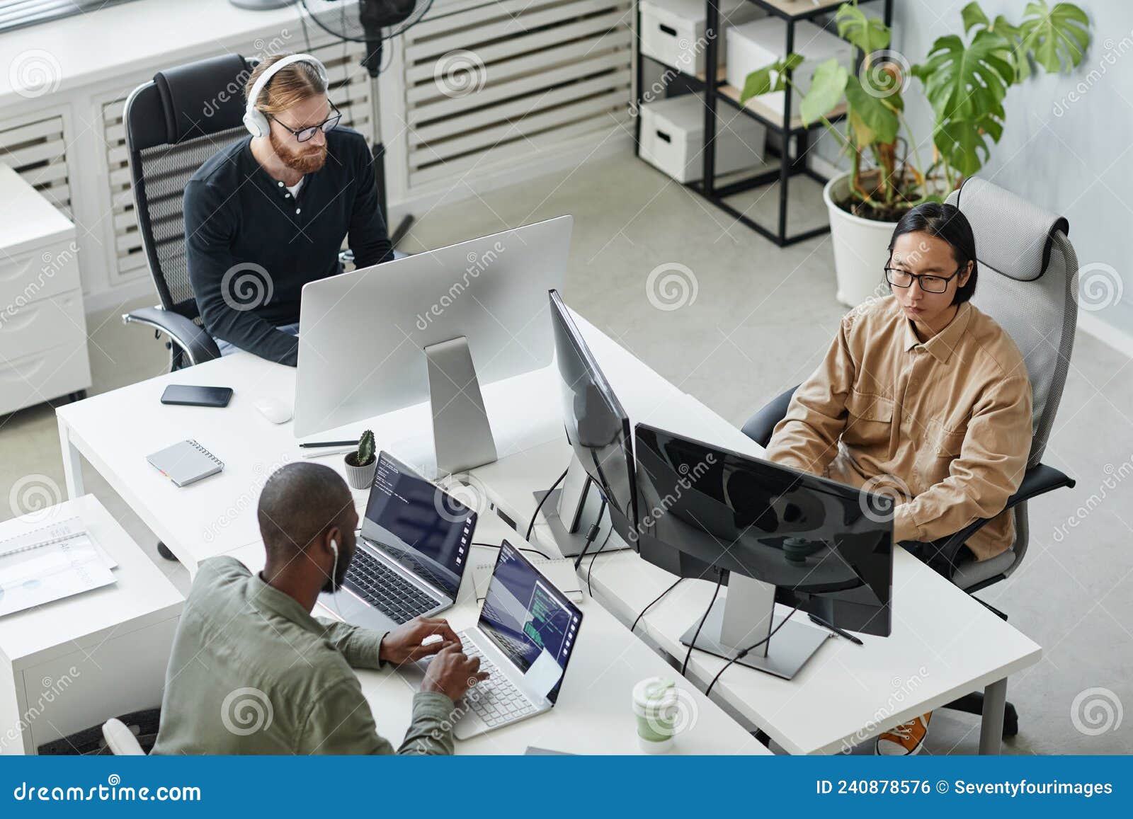 Group of Young Intercultural Diversity Programmers Developing New ... Group of Young Intercultural Diversity Programmers Developing New ...