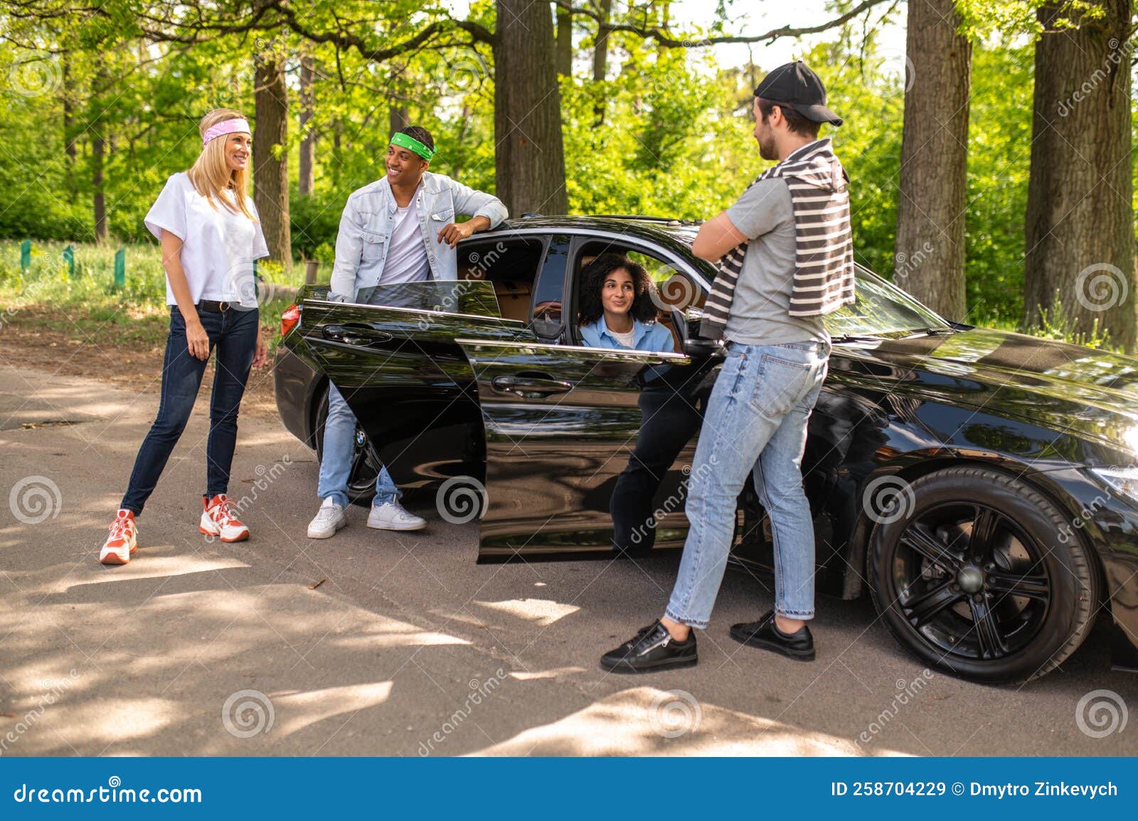 Group of Young People Discussing Their Car Accident and Making Plan ...