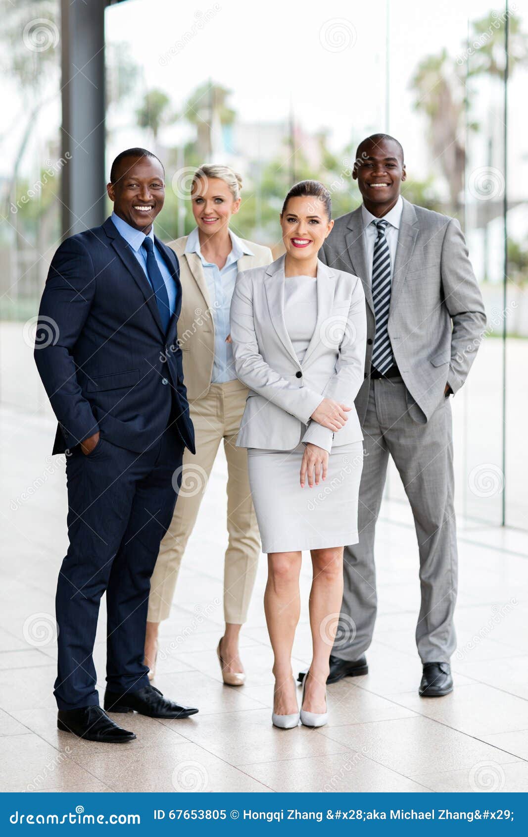 Groupe D'hommes D'affaires Multiraciaux Image stock - Image du ...