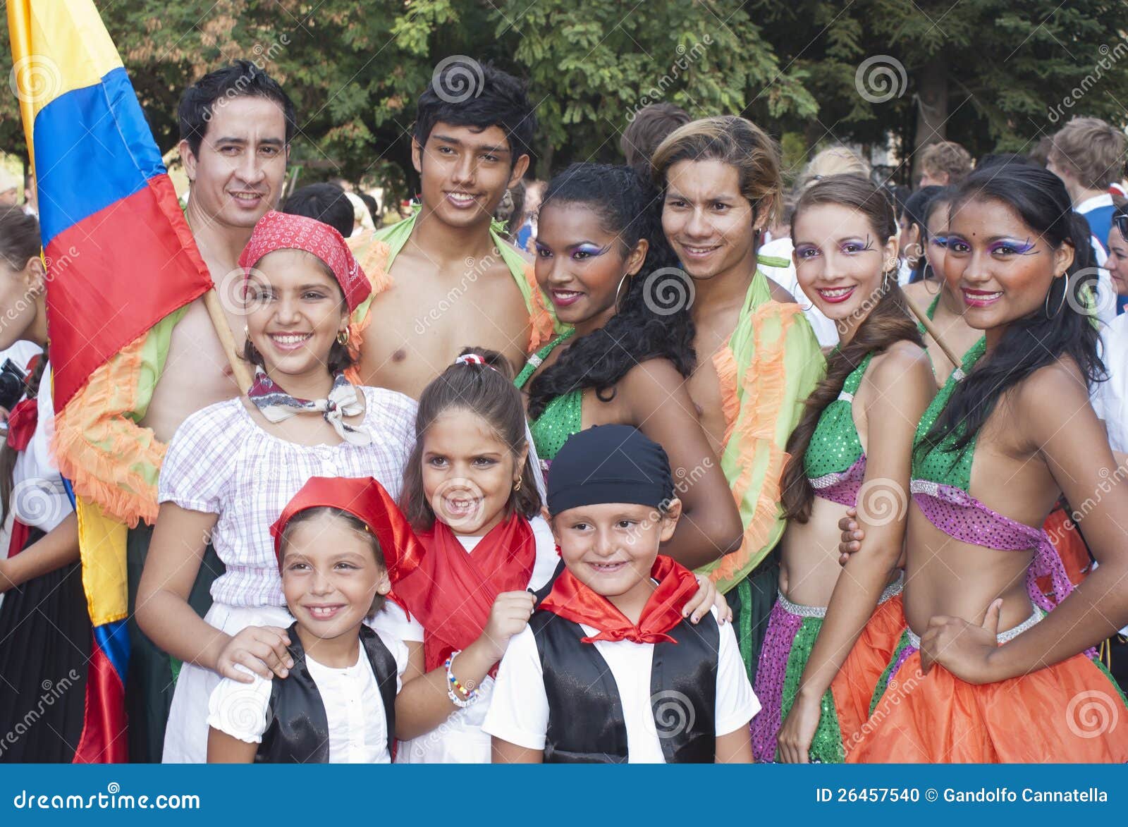 Groupe Folklorique De Colombie Image éditorial - Image du colombia ...