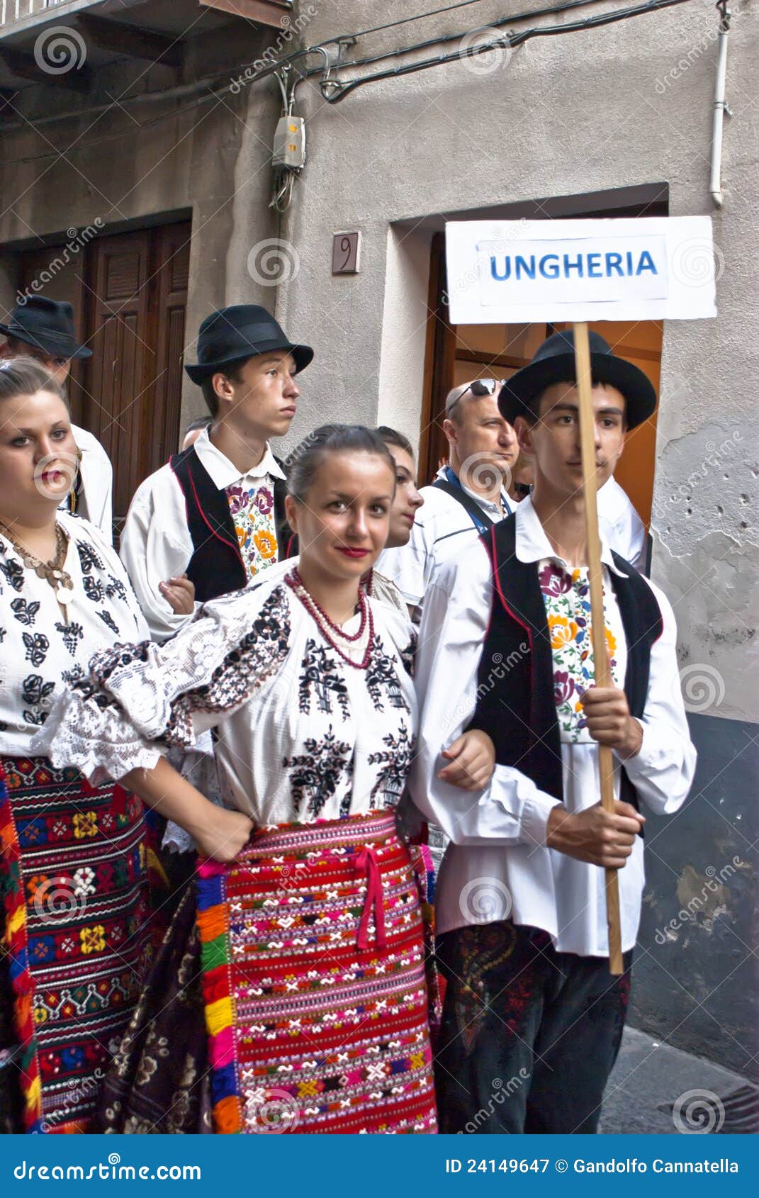 Groupe Folklorique Hongrois Photographie éditorial - Image du éditorial ...
