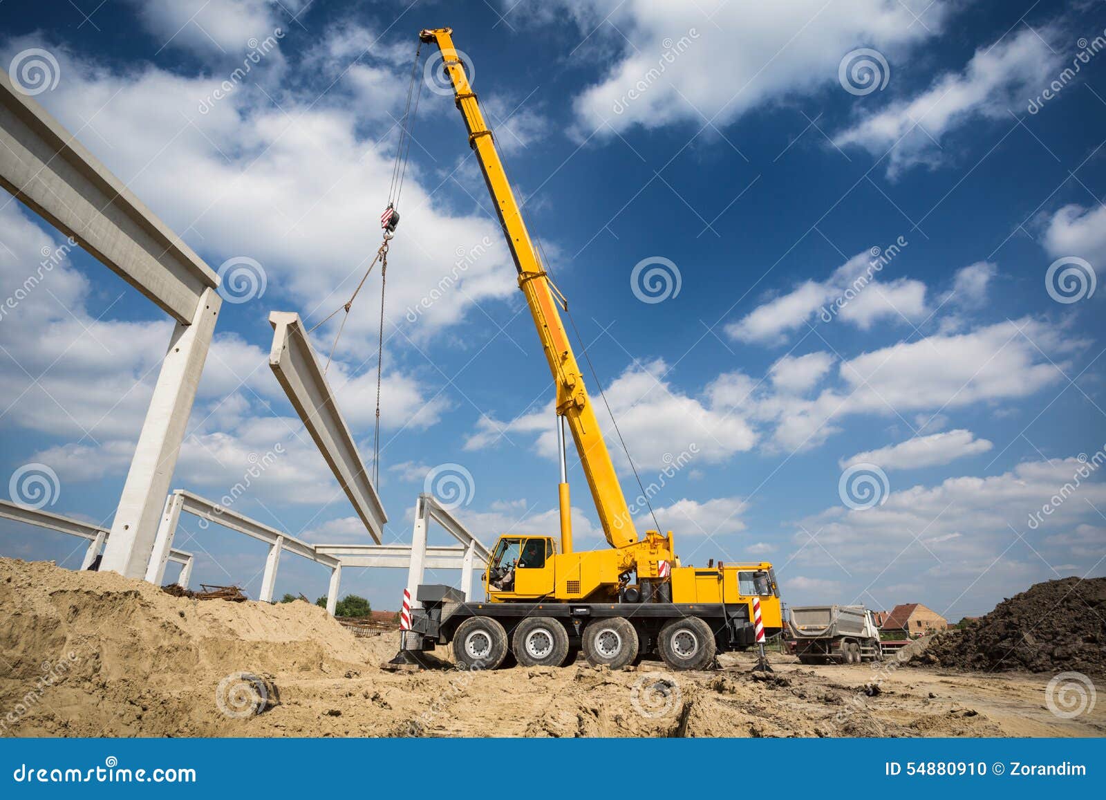 Gru mobile fotografia stock. Immagine di cielo, carico - 54880910