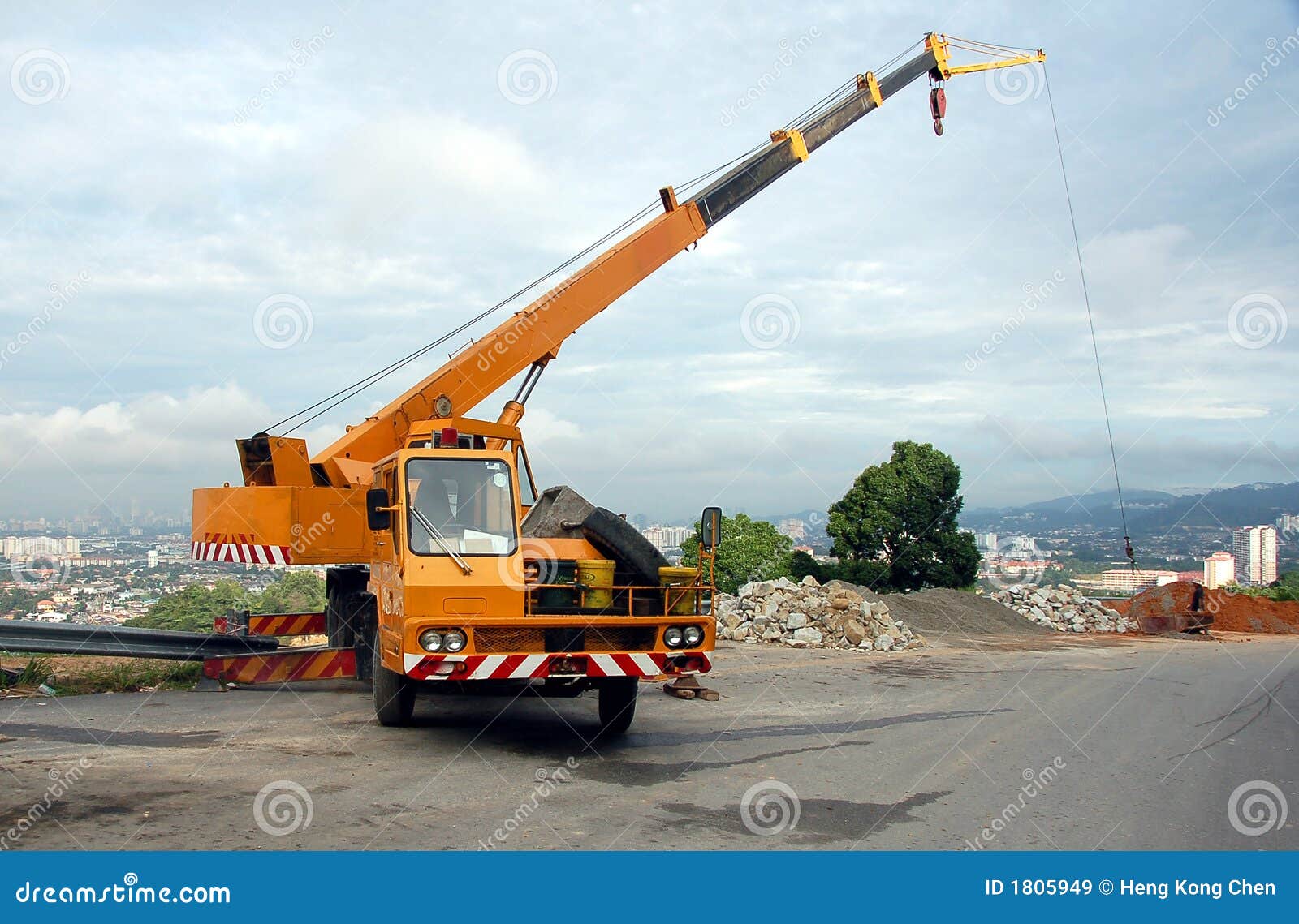 Gru mobile in operation2 immagine stock. Immagine di barra - 1805949