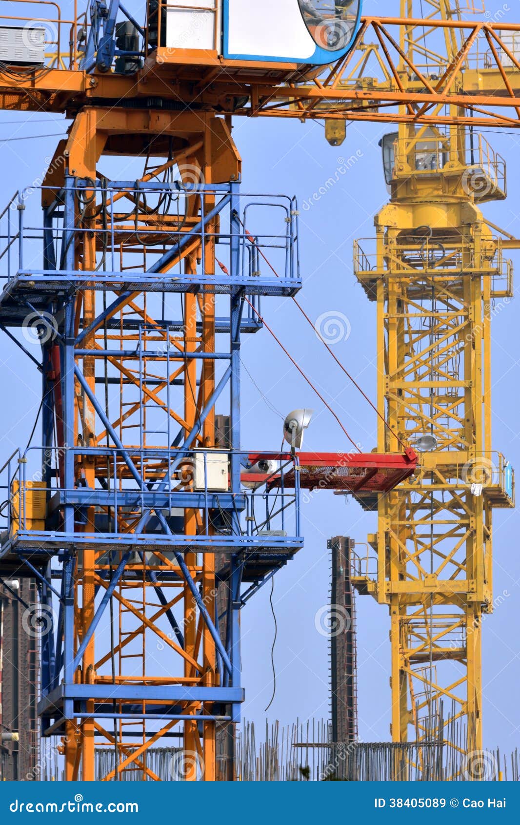 Gru a Torre Della Costruzione Immagine Stock - Immagine di ...