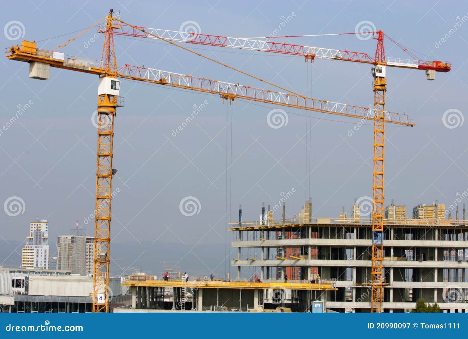 Grue De Construction Et Construction En Construction Image stock ...