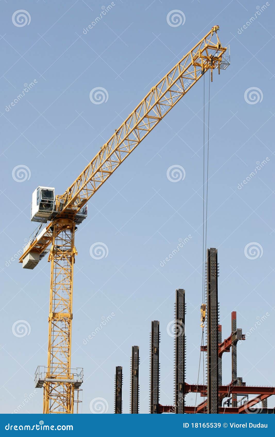 Grue Sur Le Chantier De Construction Image stock - Image du matériels ...