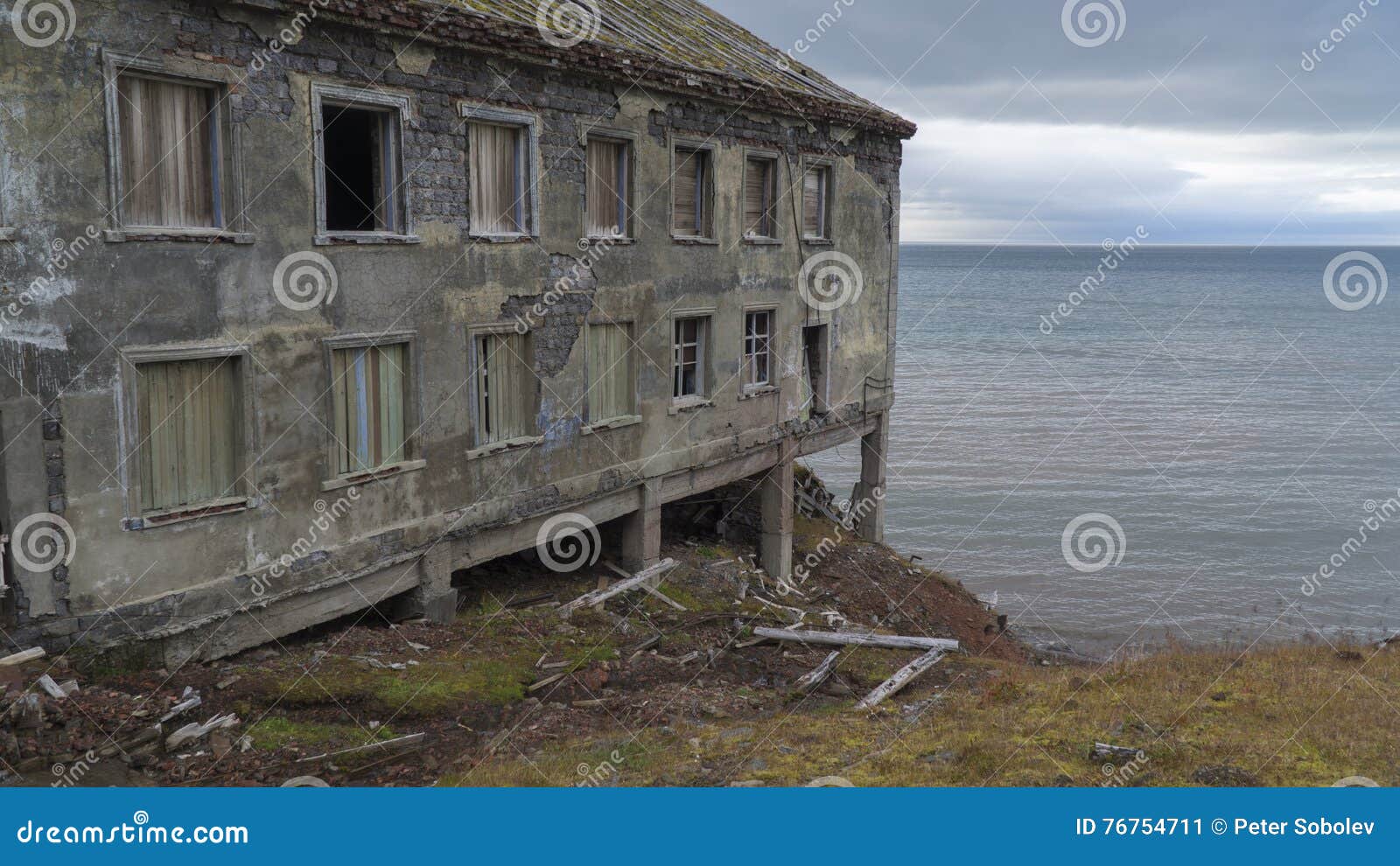Grumant Settlement. Svalbard Stock Image - Image of settlement ...