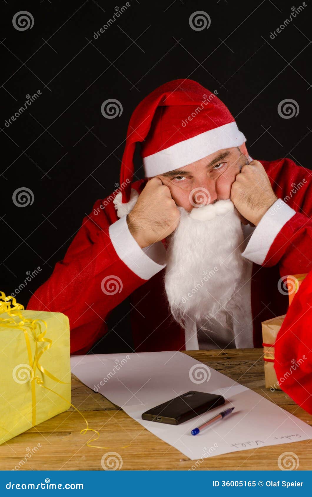 Grumpy Santa Royalty Free Stock Photo - Image: 36005165