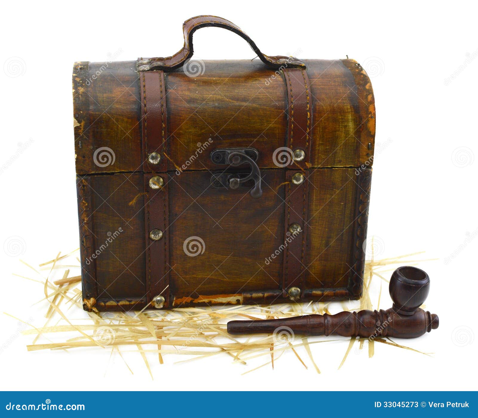 Grunge Box with Smoking Pipe Stock Image - Image of lock, retro: 33045273