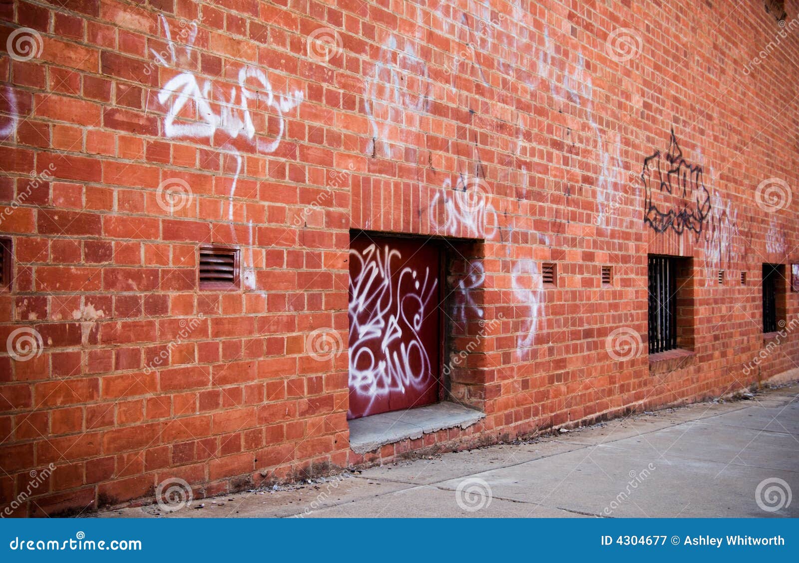 Grunge street scene stock image. Image of spray, lane - 4304677