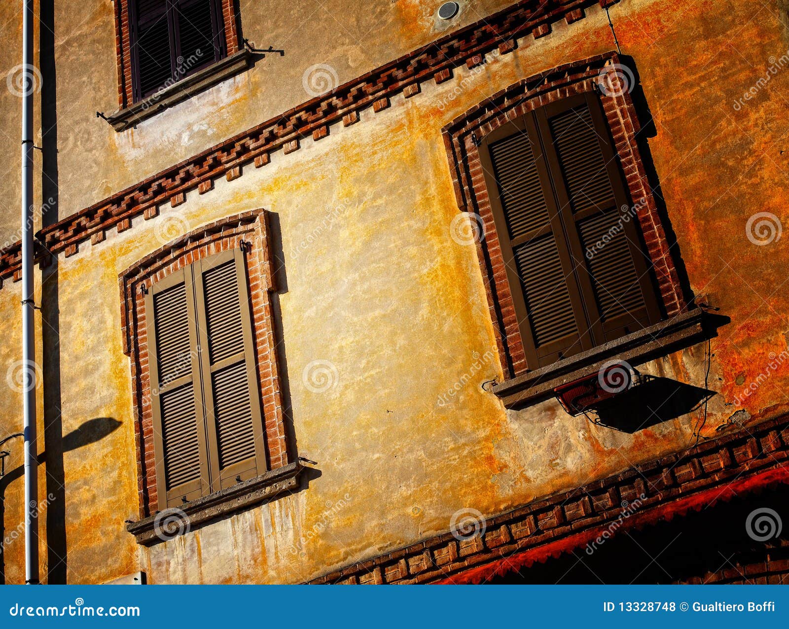 Grunge Vintage Building Detail Stock Photo - Image of aged, house: 13328748