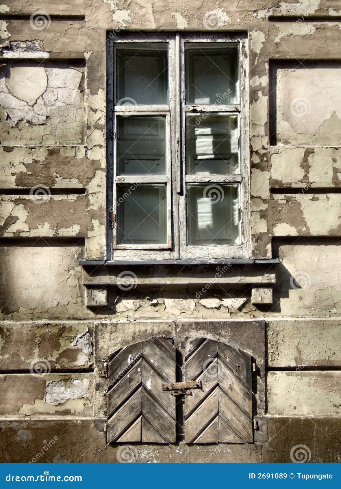 Grunge Window - Urban Decay Stock Image - Image of flaking, graphic ...
