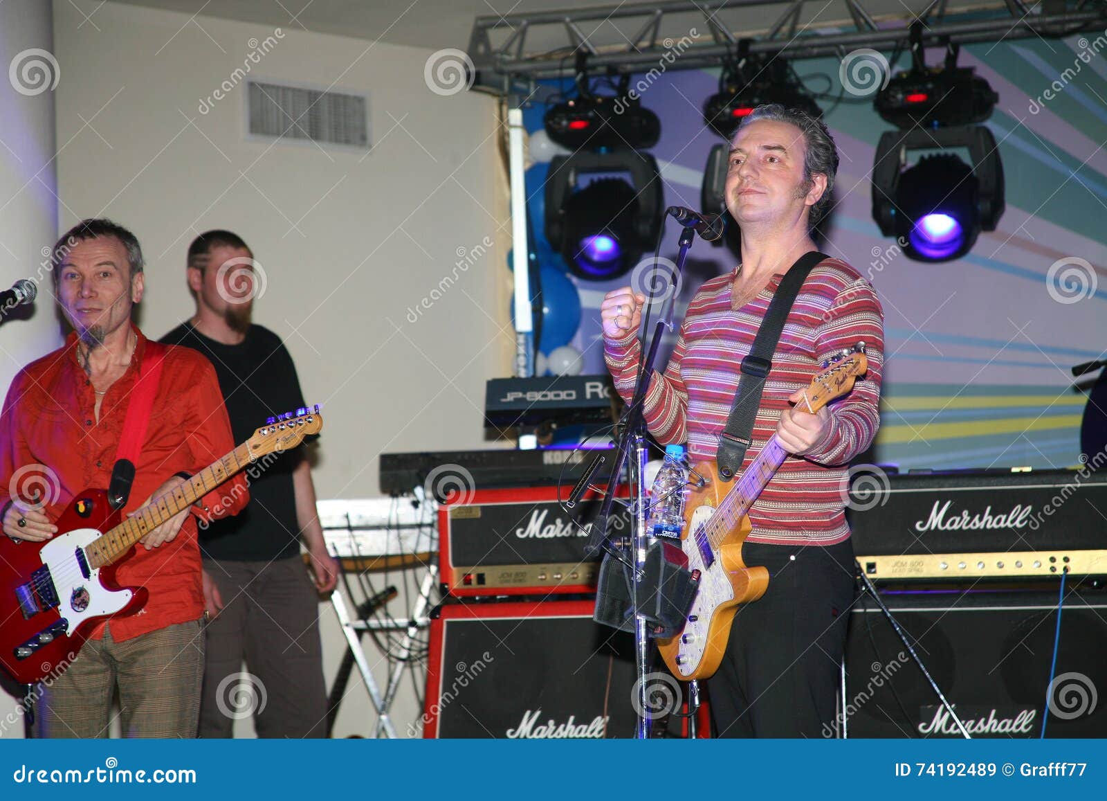 Grupo Chaif imagen de archivo editorial. Imagen de instrumento - 74192489