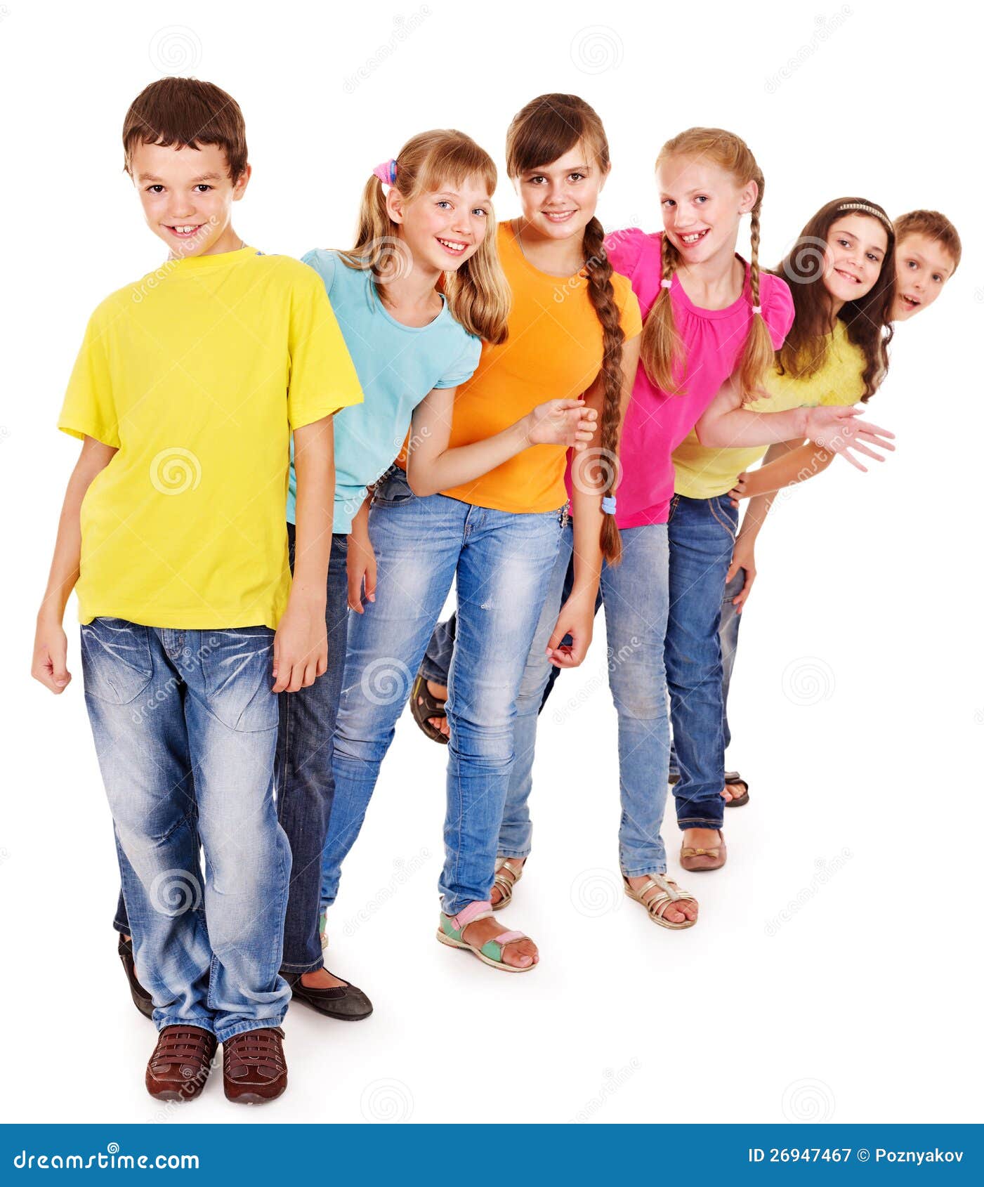 Gruppe jugendlich Leute. stockbild. Bild von mitschüler - 26947467