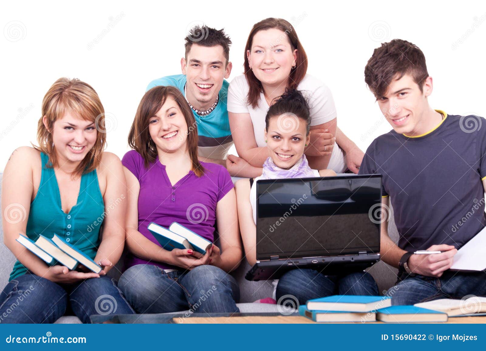 Gruppo Di Giovani Adolescenti Fotografia Stock - Immagine di abbastanza ...