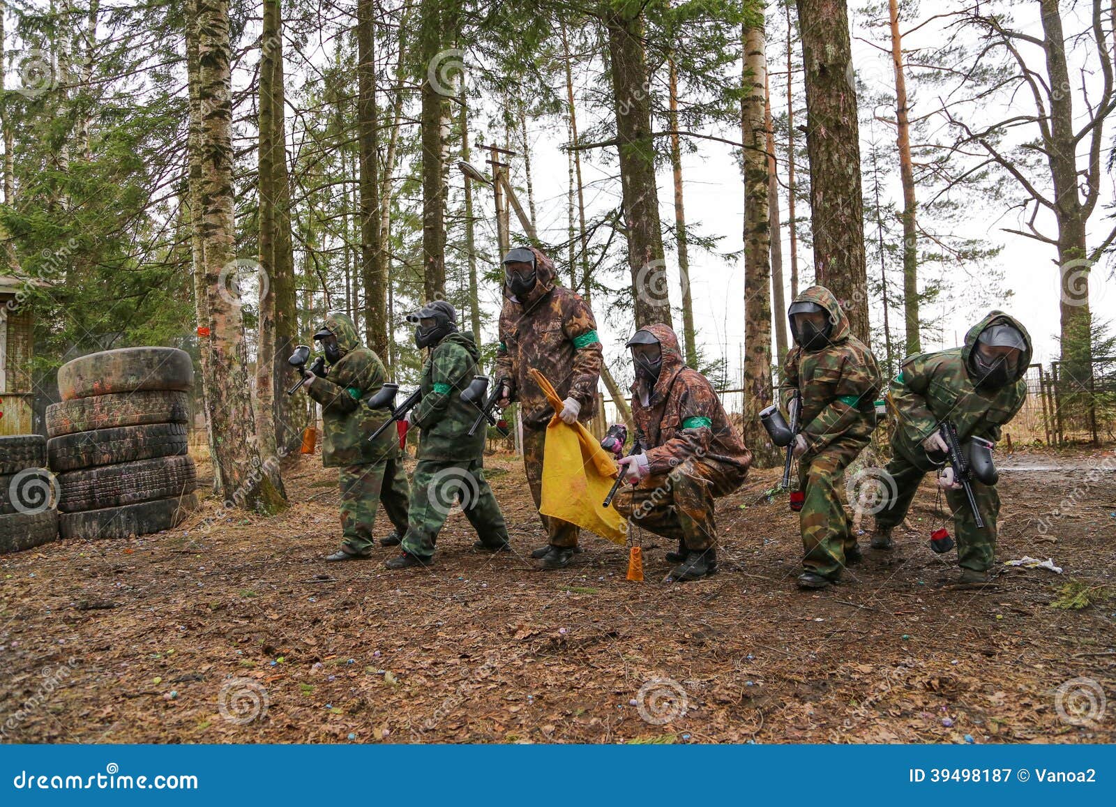 Gruppo di paintball immagine stock. Immagine di vernice - 39498187