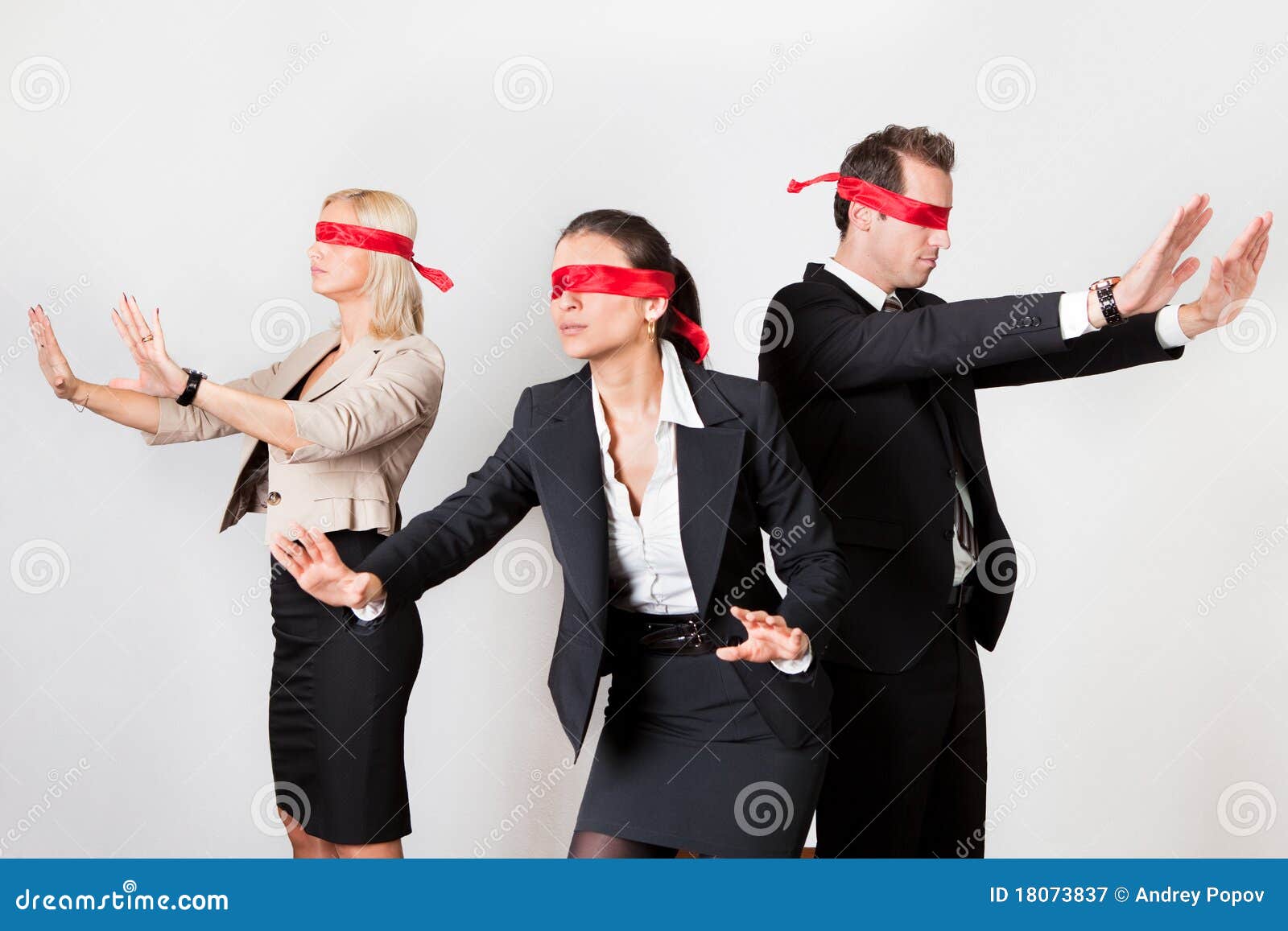 Gruppo Di Persone Di Affari Disorientate Immagine Stock - Immagine di ...