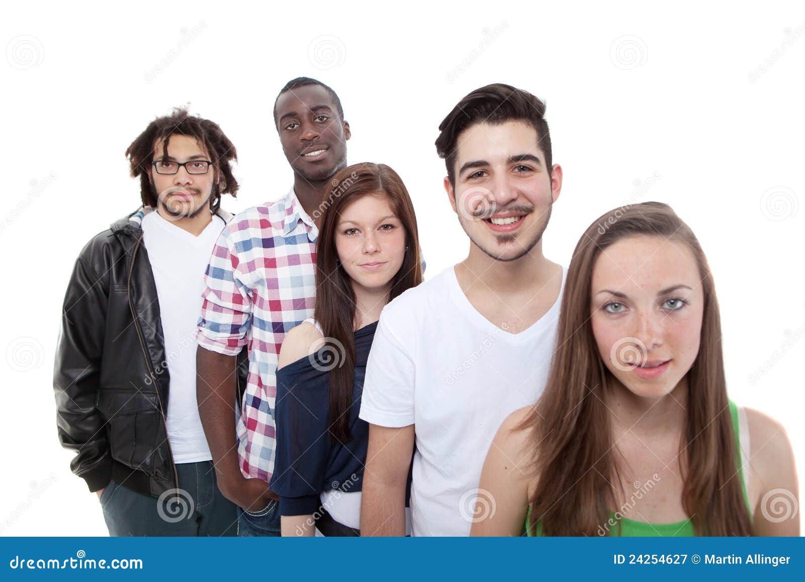 Gruppo Felice Di Giovani E Freschi Immagine Stock - Immagine di ...