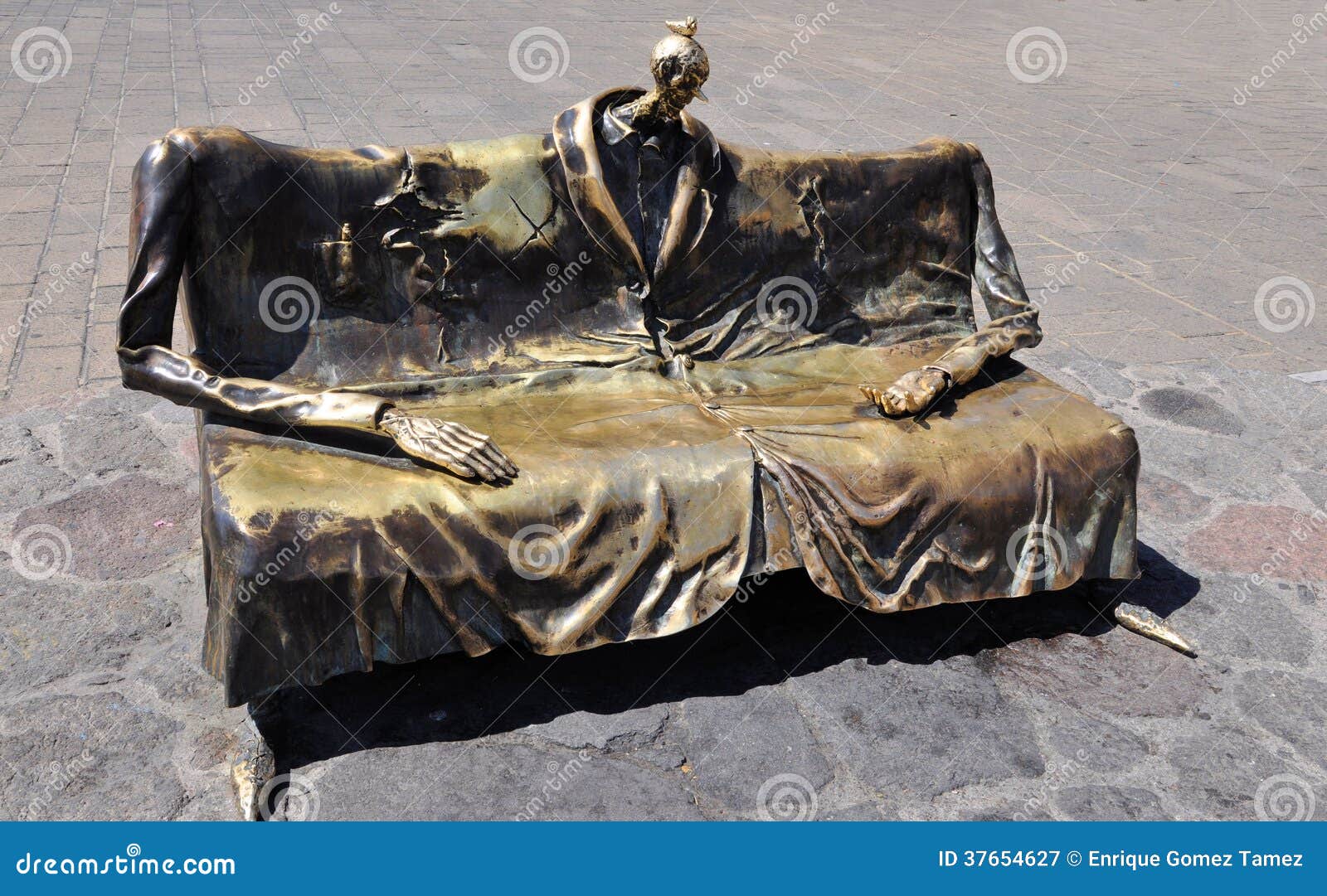 Guadalajara Sculpture editorial photography. Image of sculpture - 37654627