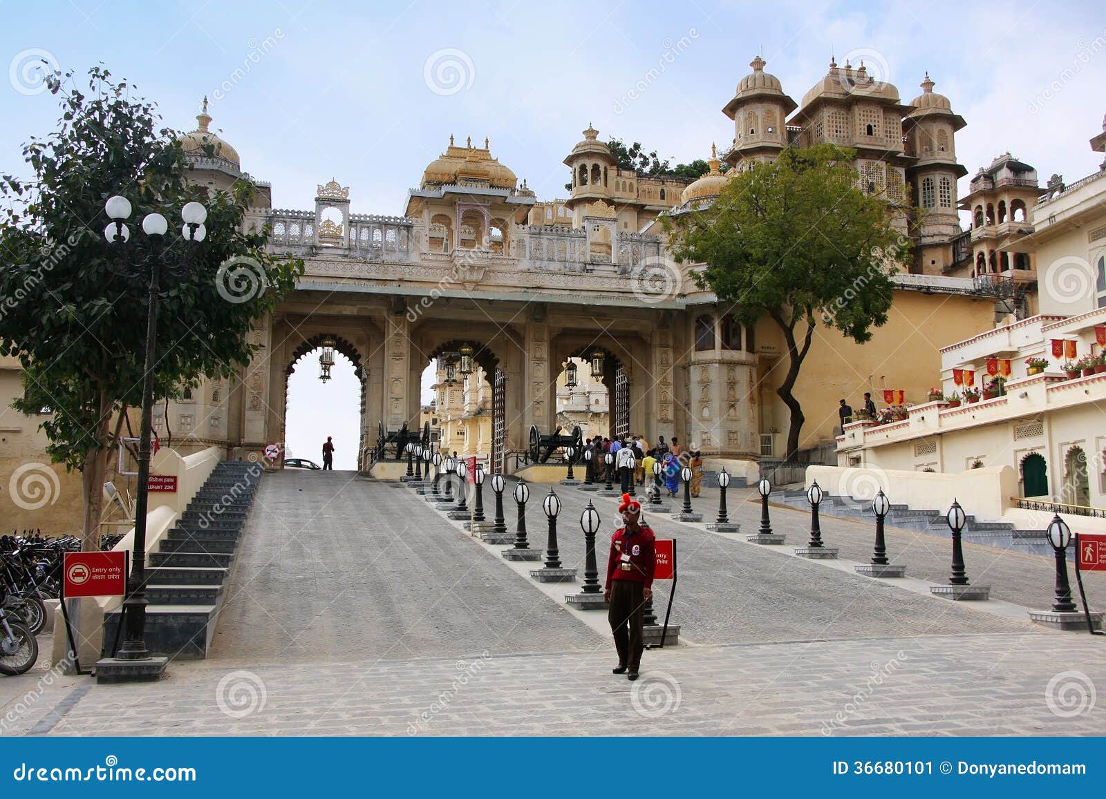 Guard Standing by the Main Gate of City Palace Complex, Udaipur, India ...