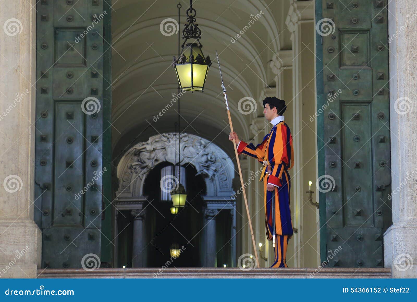 Guardia Suizo Pontifical De La Ciudad Del Vaticano Fotografía editorial ...