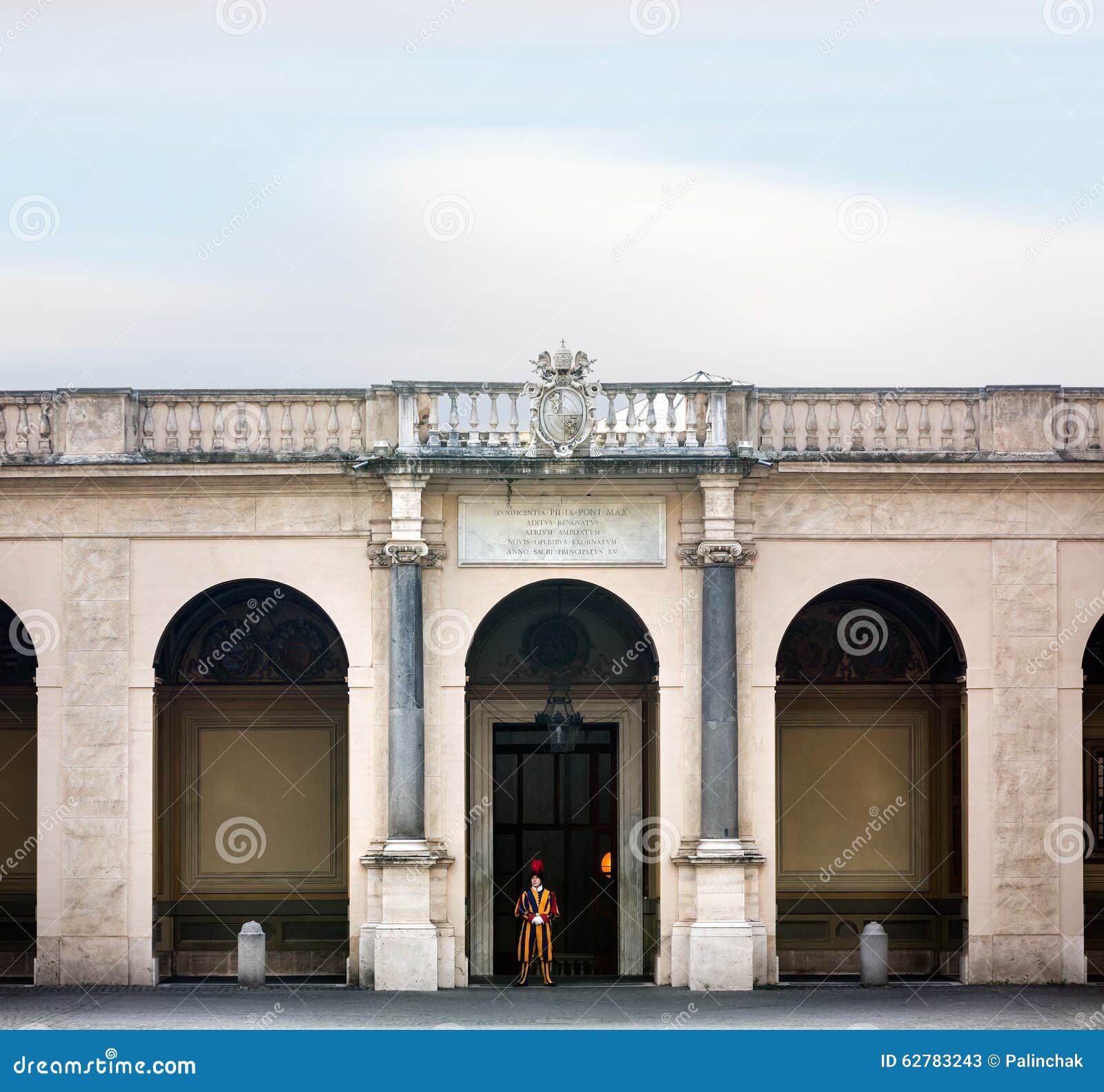 Guardia Svizzera Papale in Uniforme Fotografia Stock Editoriale ...