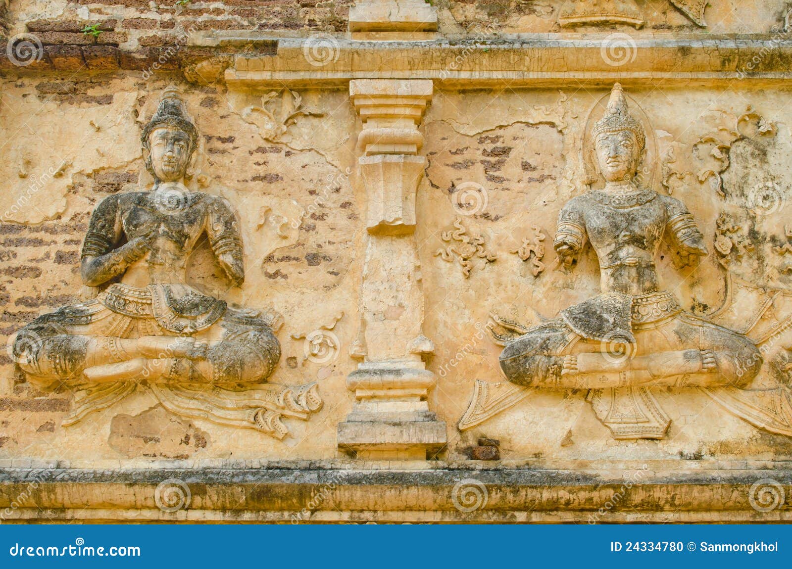 The Guardian Deity or Angel Statue on Pagoda. Stock Photo - Image of ...