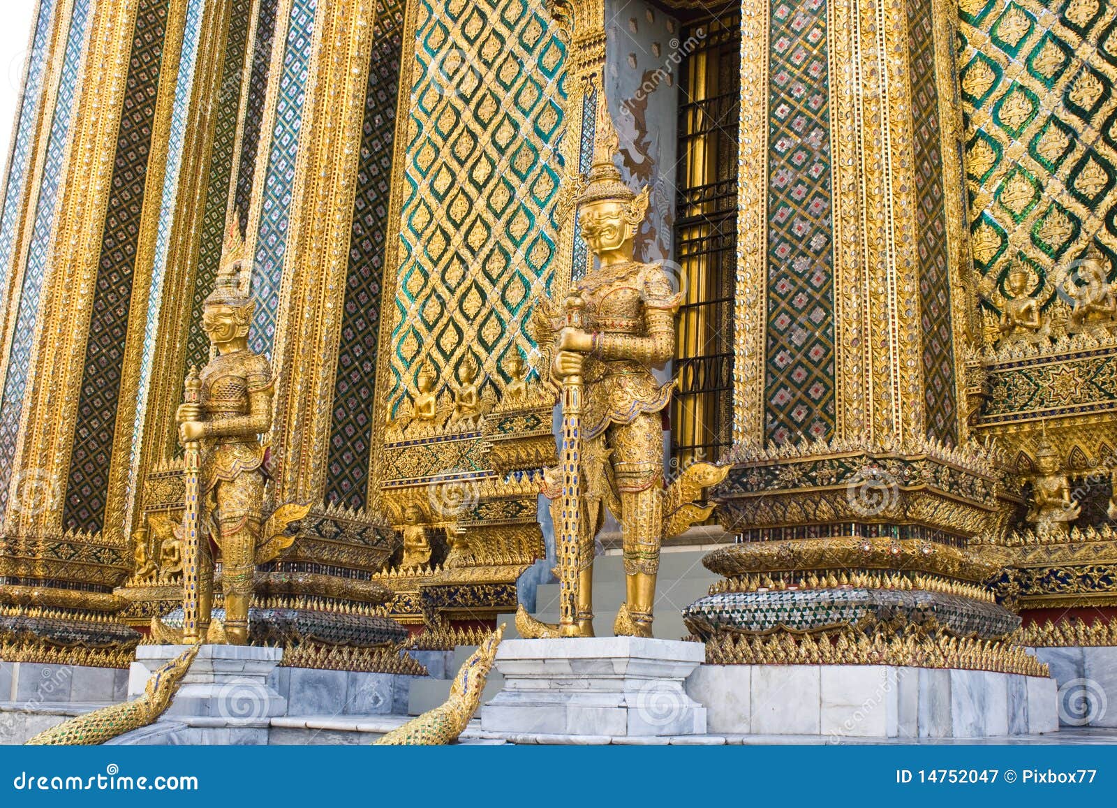 Guardian Statue at Front Temple Stock Image - Image of gold, handcraft ...