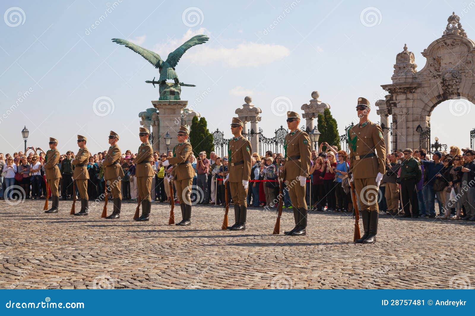 Guardie Di Onore a Budapest, Ungheria Fotografia Editoriale - Immagine ...