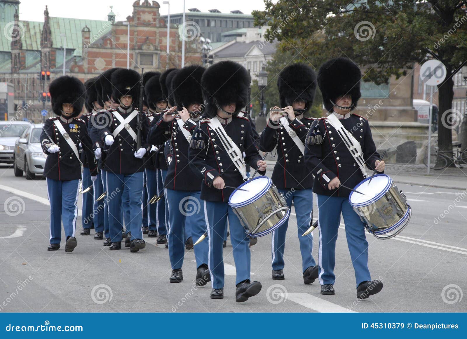 GUARDIE REALI in TENSIONE DELLA REGINA Immagine Stock Editoriale ...