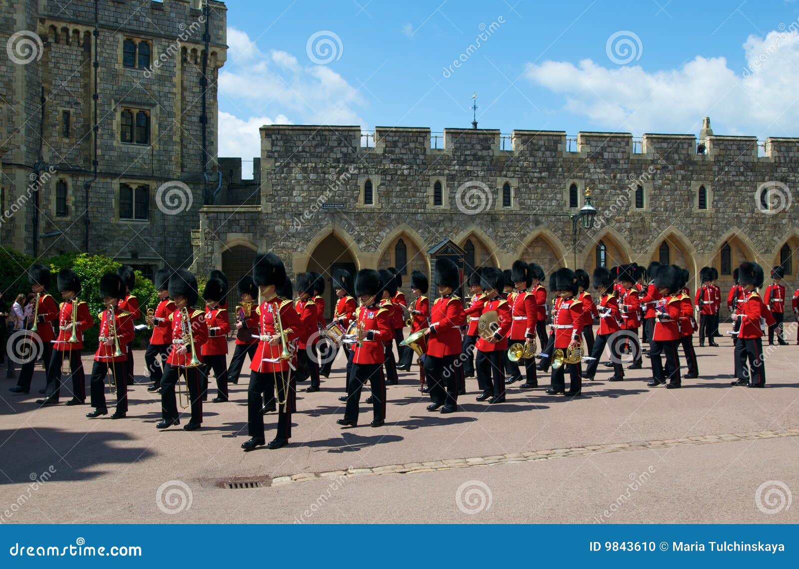 Guards editorial image. Image of birthday, destinations - 9843610