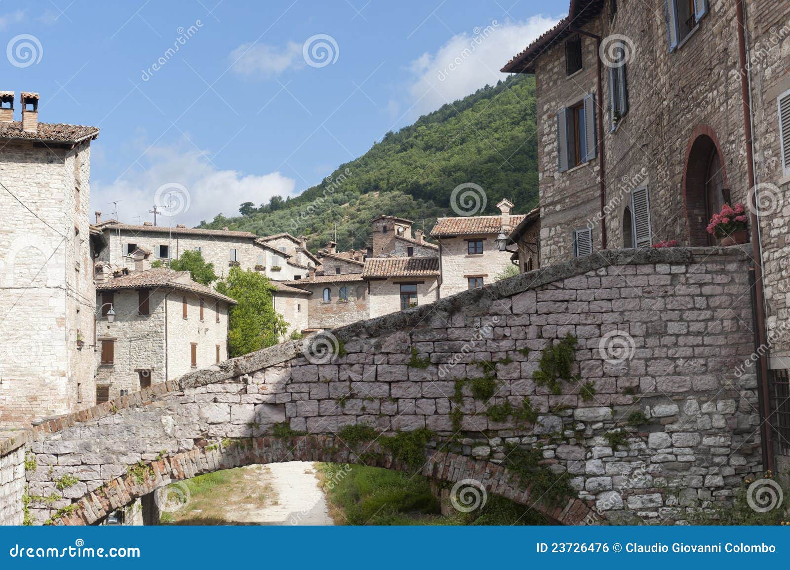 Gubbio (Perugia) stock photo. Image of plant, city, bridge - 23726476