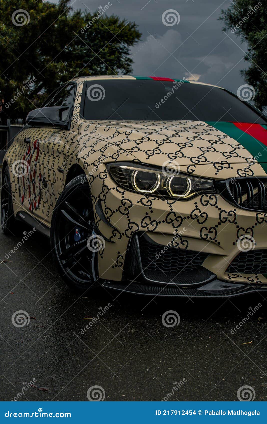 Gucci bmw m4 imagen de archivo editorial. Imagen de coche - 217912454
