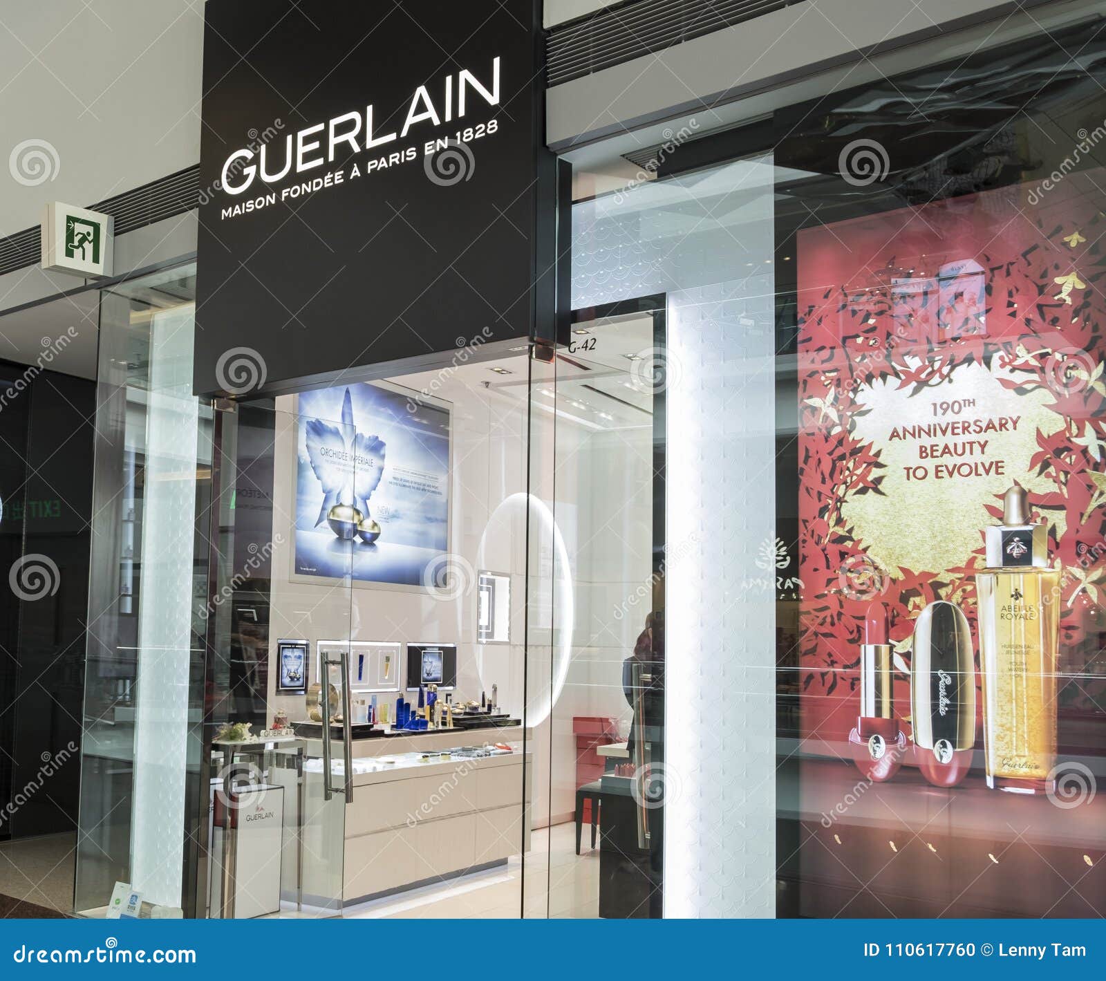 Guerlain Store in Hong Kong. Editorial Image - Image of birkenhead ...