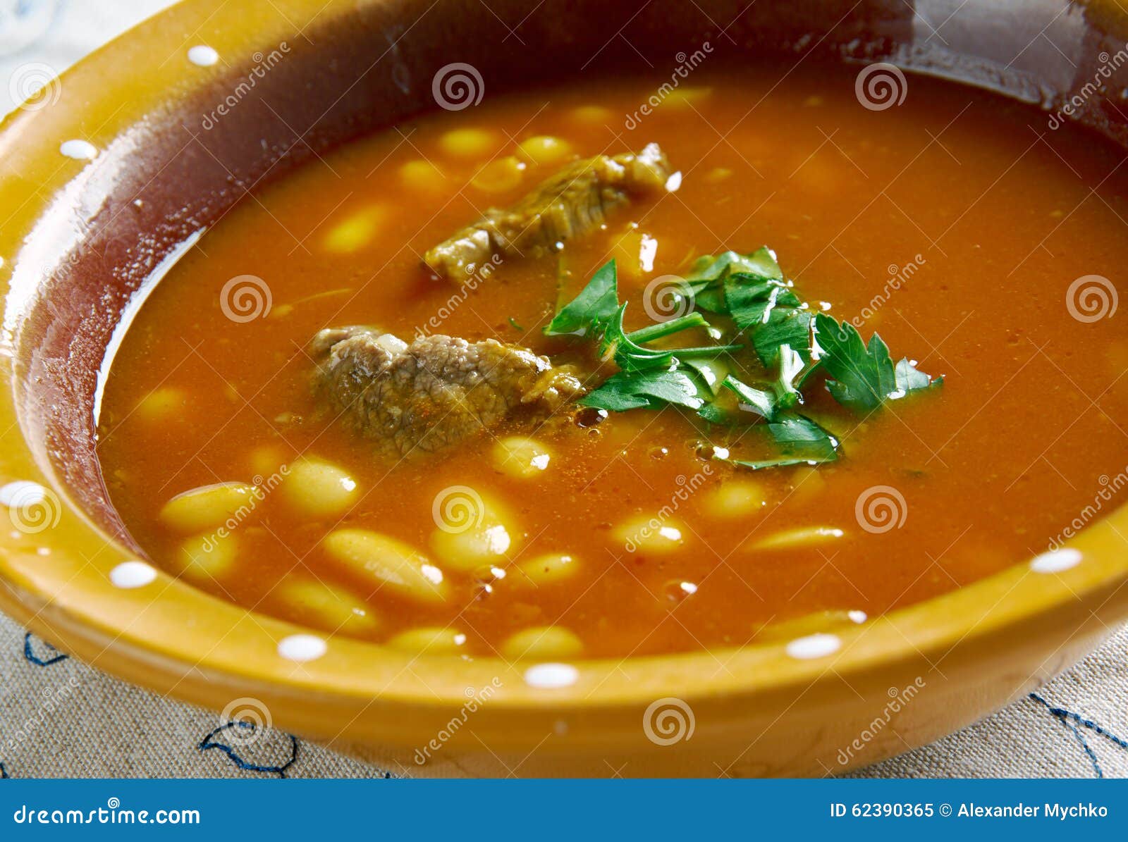 Guernsey Bean Jar imagem de stock. Imagem de alimento - 62390365