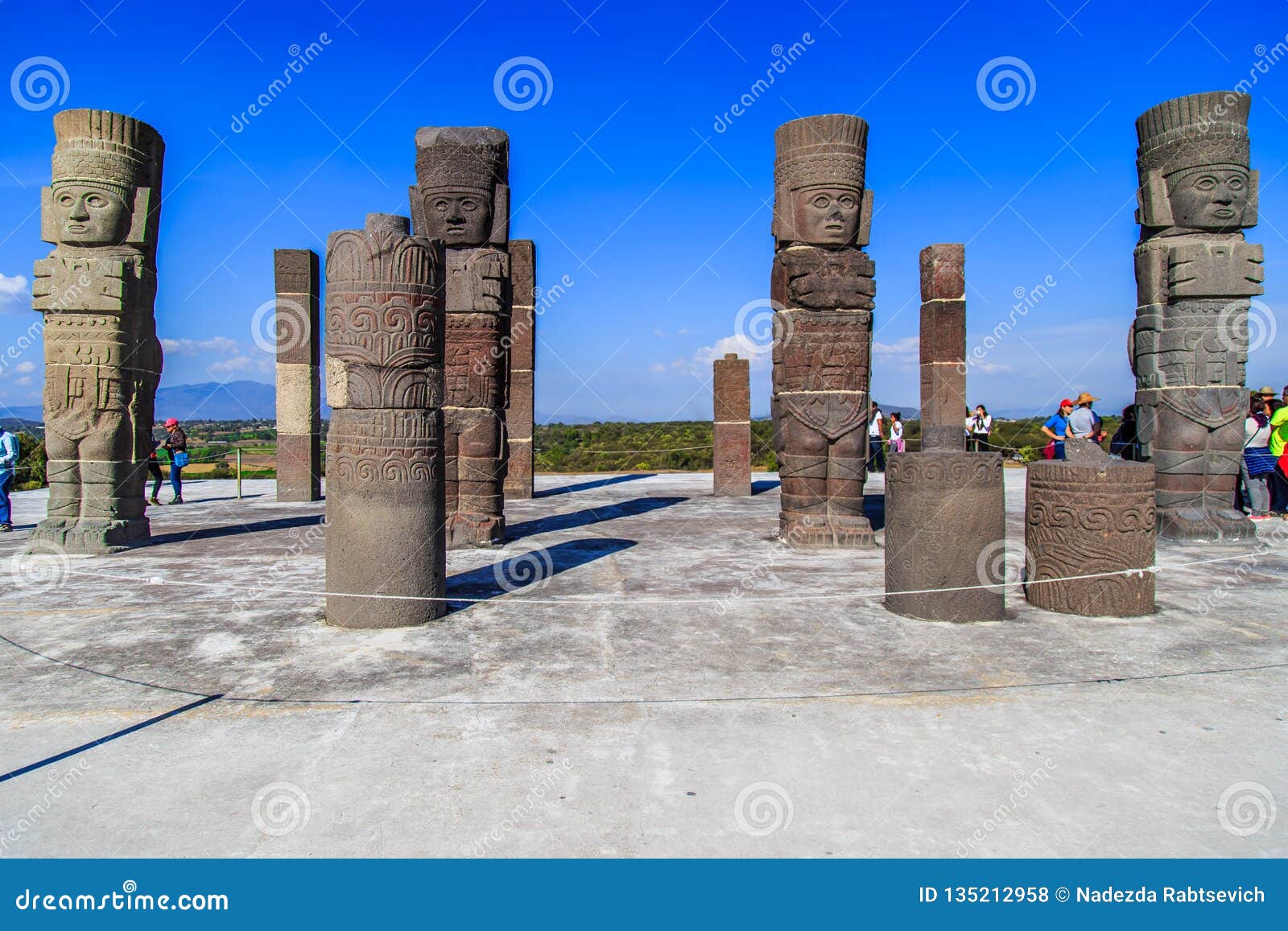 Guerreros De Toltec - Atlantes Foto de archivo editorial - Imagen de ...